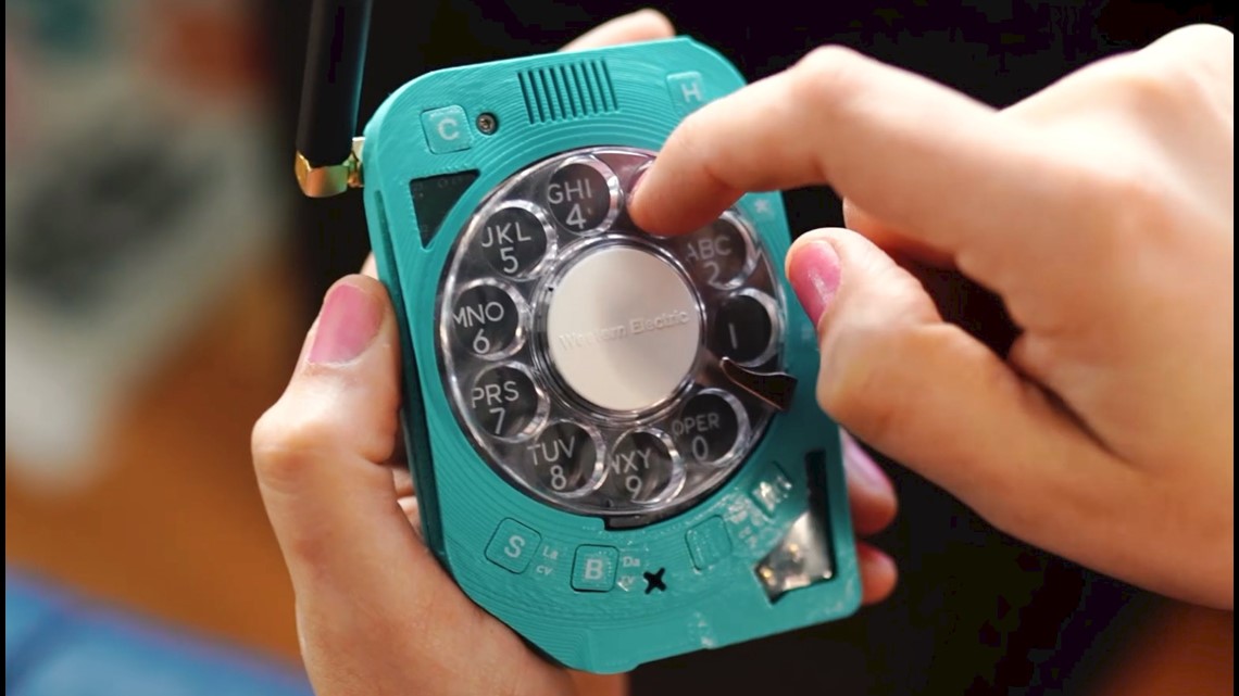 This rotary dial cell phone really works, and you can build one | wusa9.com