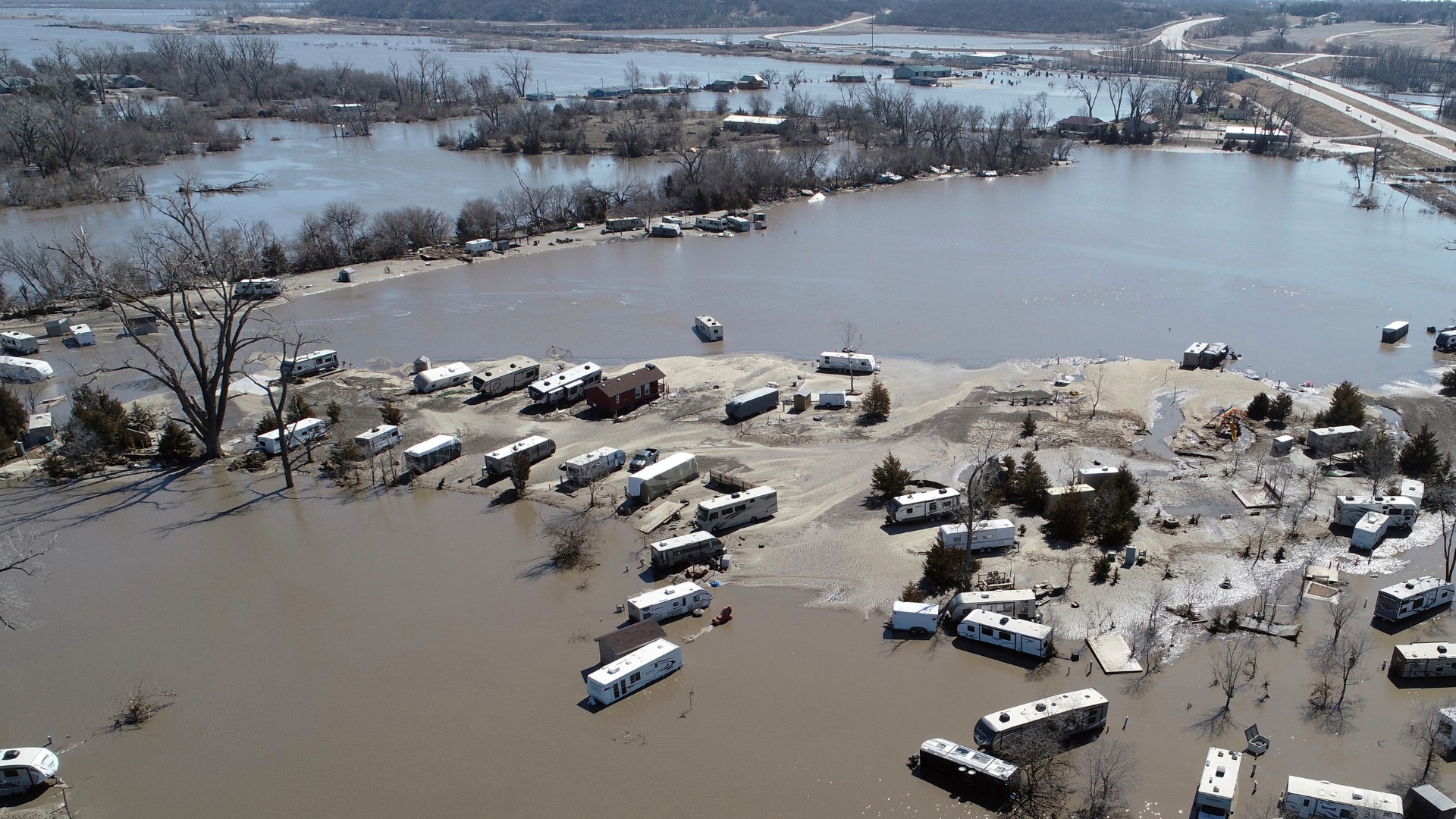 Missouri governor declares state of emergency amid flooding | wusa9.com