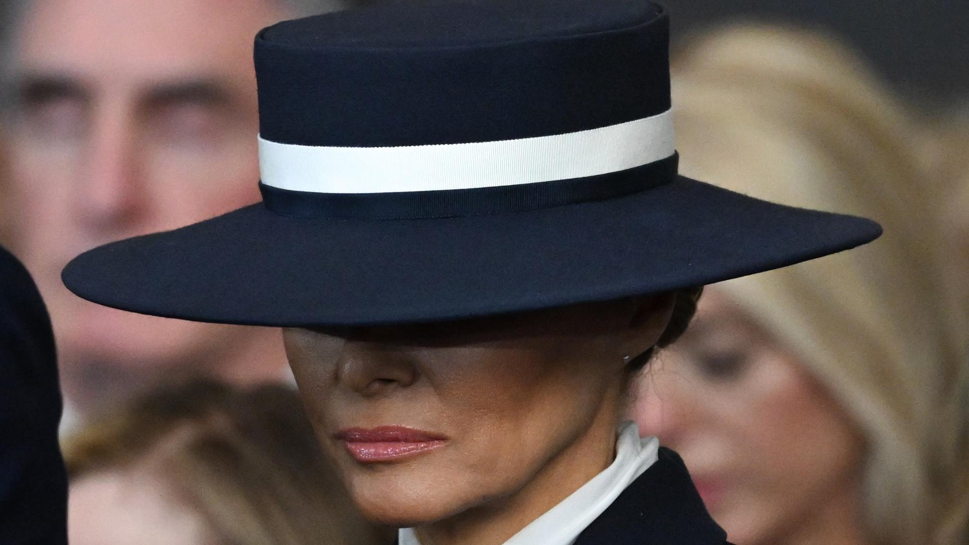 Melania Trump's wide-brimmed hat steals fashion spotlight on Inauguration Day | wusa9.com