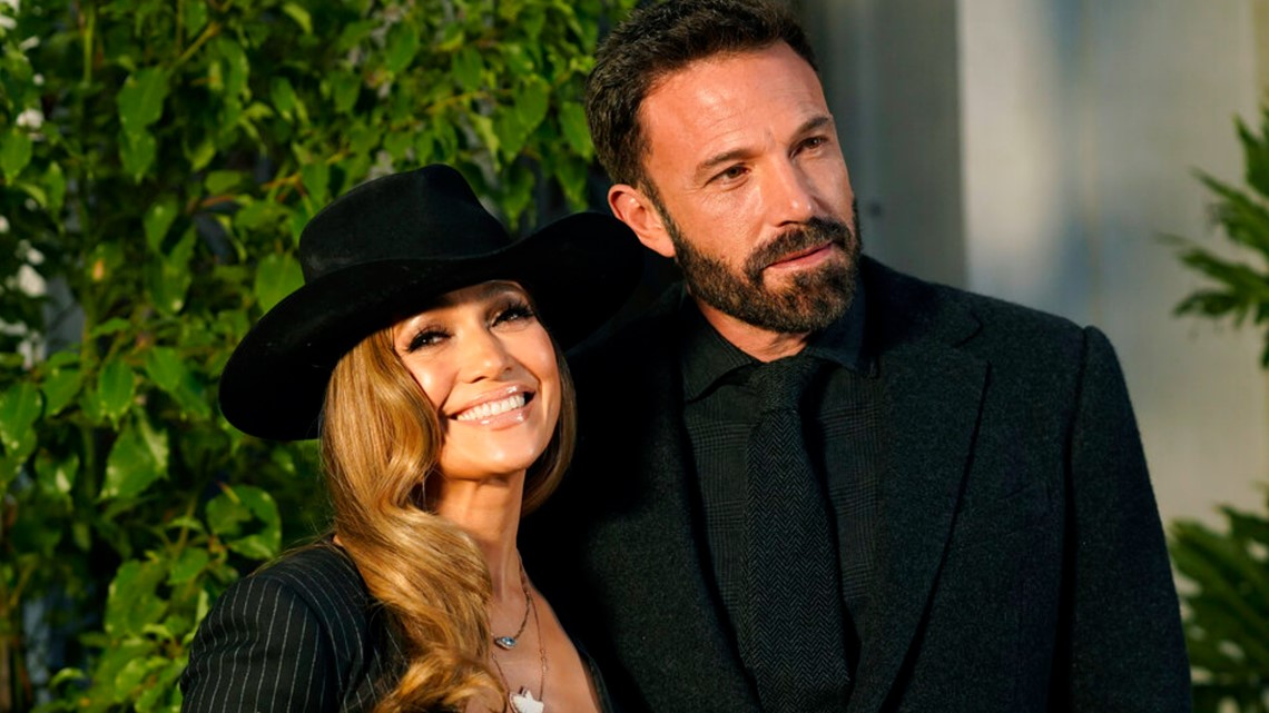 Ben Affleck, Jennifer Lopez star in Dunkin' Donuts commercial | wusa9.com