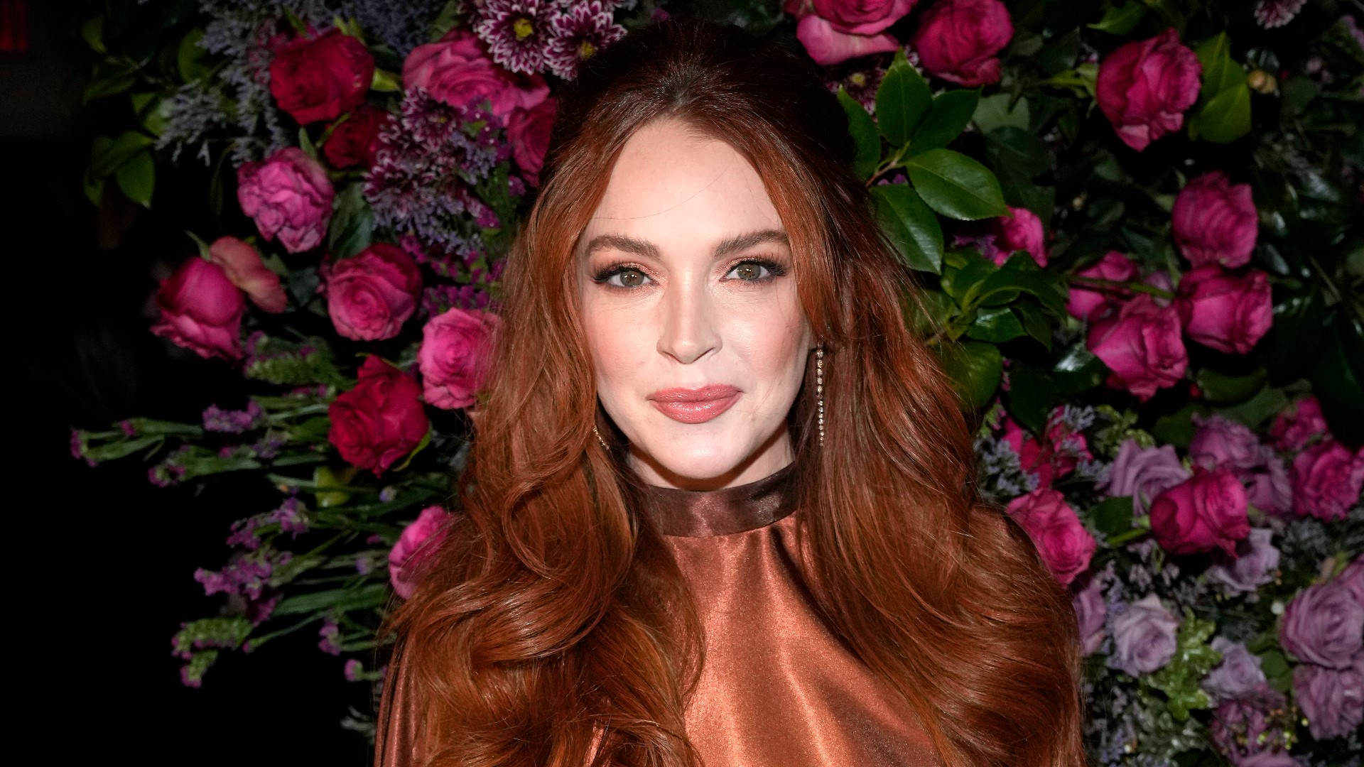 Lindsay Lohan gives birth to baby boy | wusa9.com