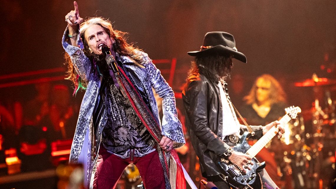 Aerosmith's Steven Tyler injures vocal cords on farewell tour | wusa9.com