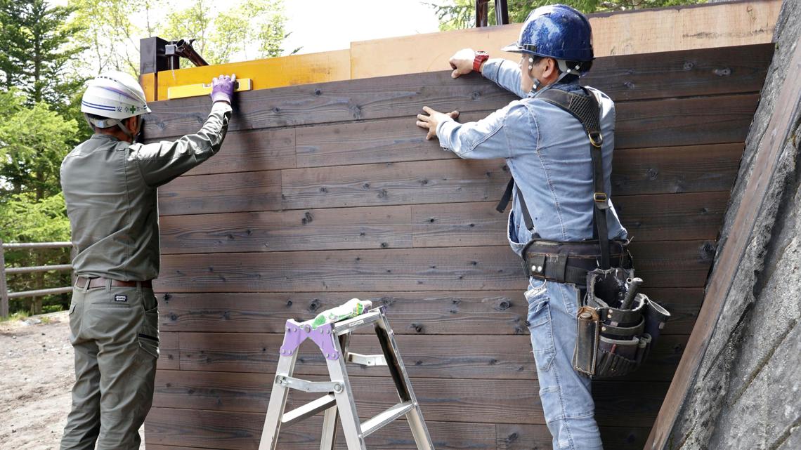 Mount Fuji trail gate installed | wusa9.com