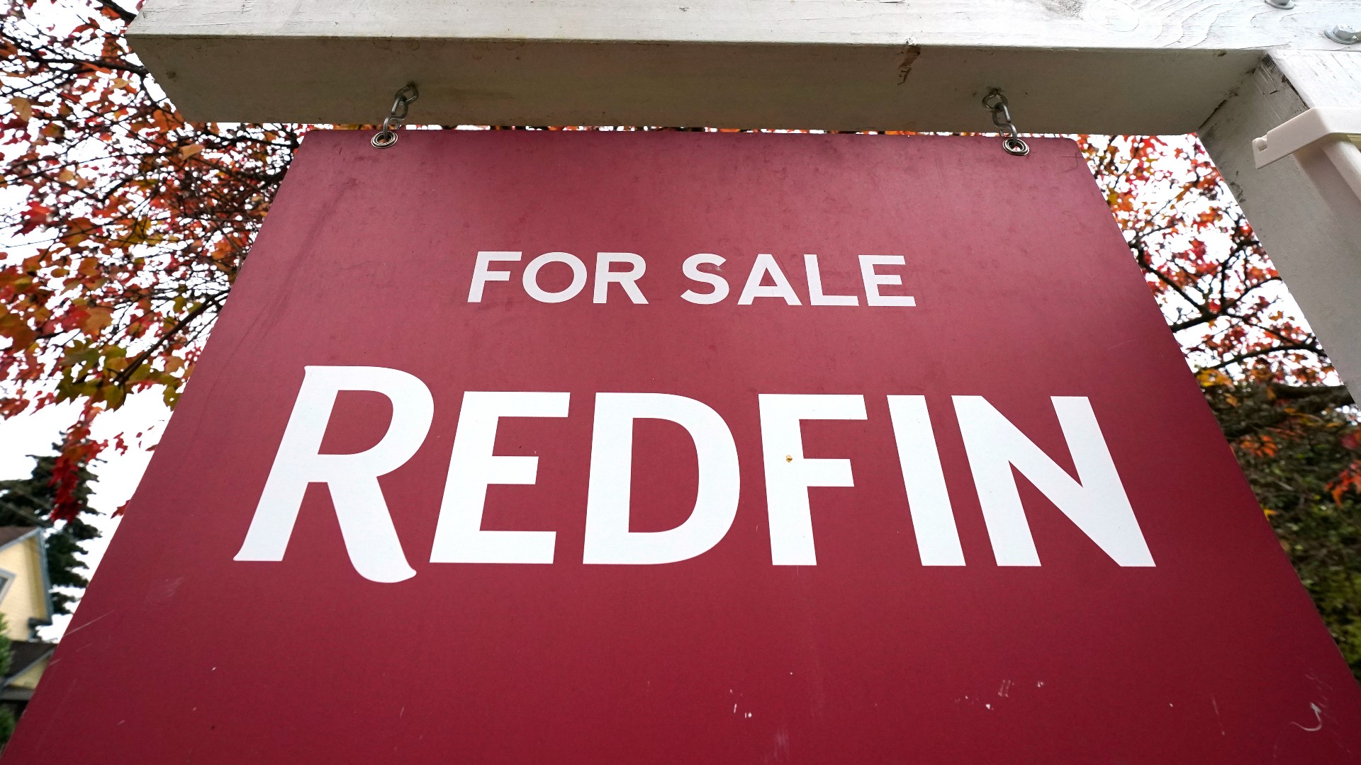 Sellers are pulling homes off the market at near-record rates as buyers ...