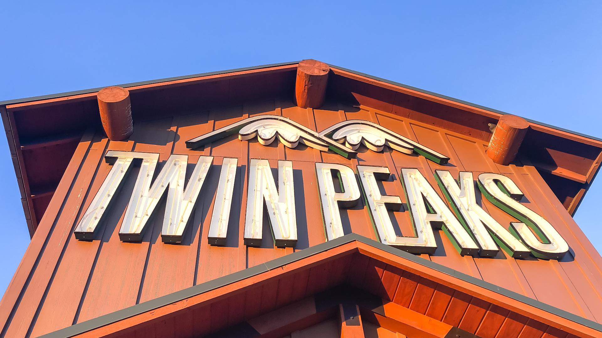 Twin Peaks, Smokey Bones parent company files for Chapter 11 bankruptcy ...