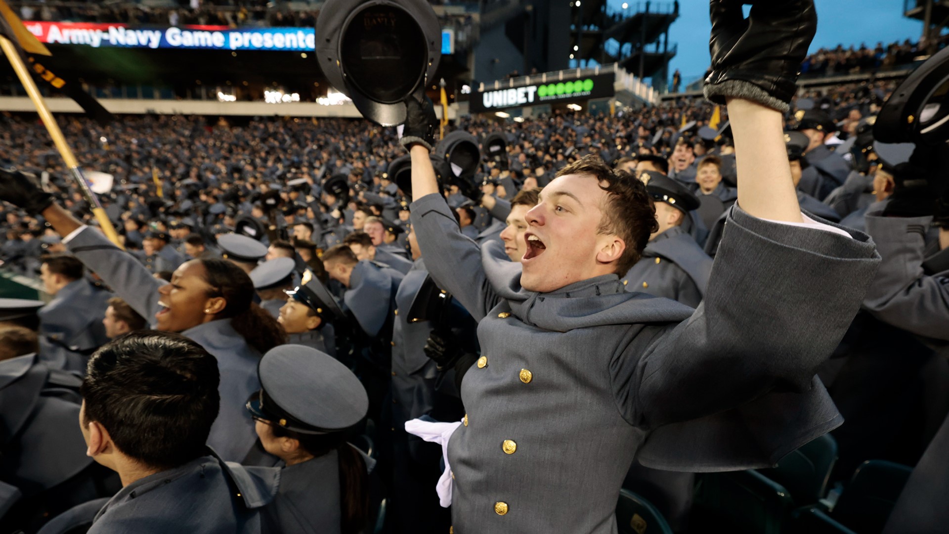 Army tops Navy 20-17 in 2022, first OT game | wusa9.com