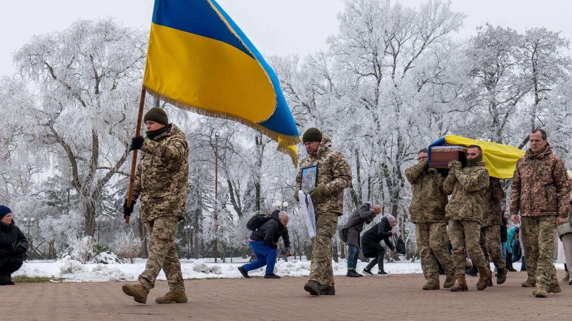 US urges Ukraine to draft 18-year-old men | wusa9.com