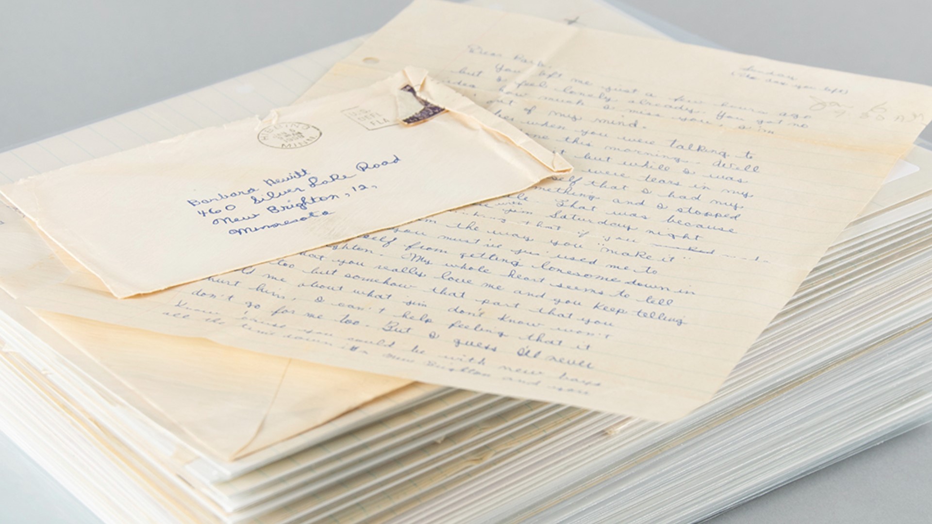 Bob Dylan's love letters sold for $670K in auction | wusa9.com