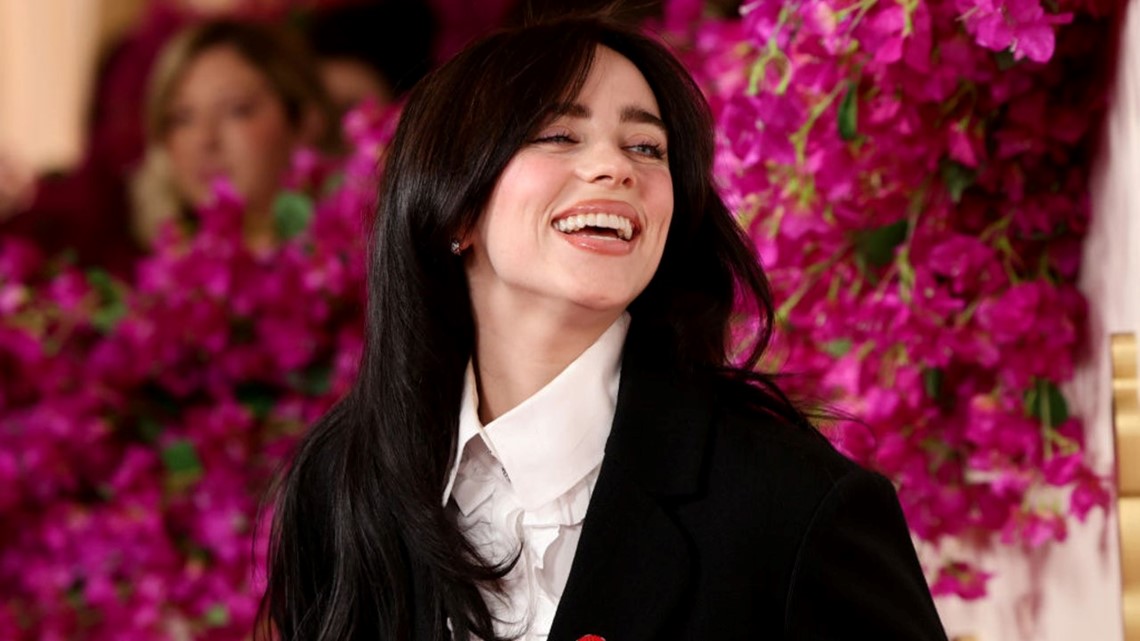 Billie Eilish Jokes She Feels Like Skipper To Margot Robbies Barbie On Oscar Night Exclusive