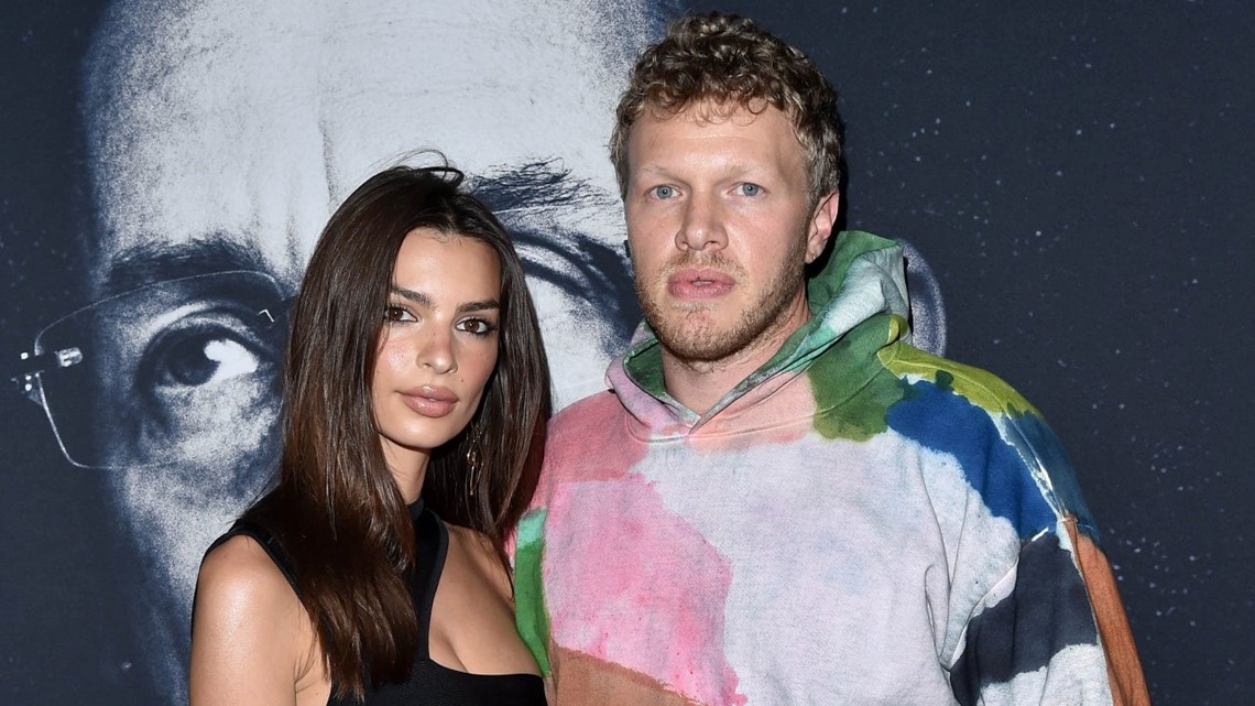 Emily Ratajkowski Splits Her Wedding Ring in Two in Honor of Sebastian ...