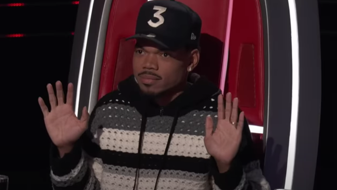 'The Voice' Sneak Peek: Chance the Rapper Tries to Avoid Kelly Clarkson ...