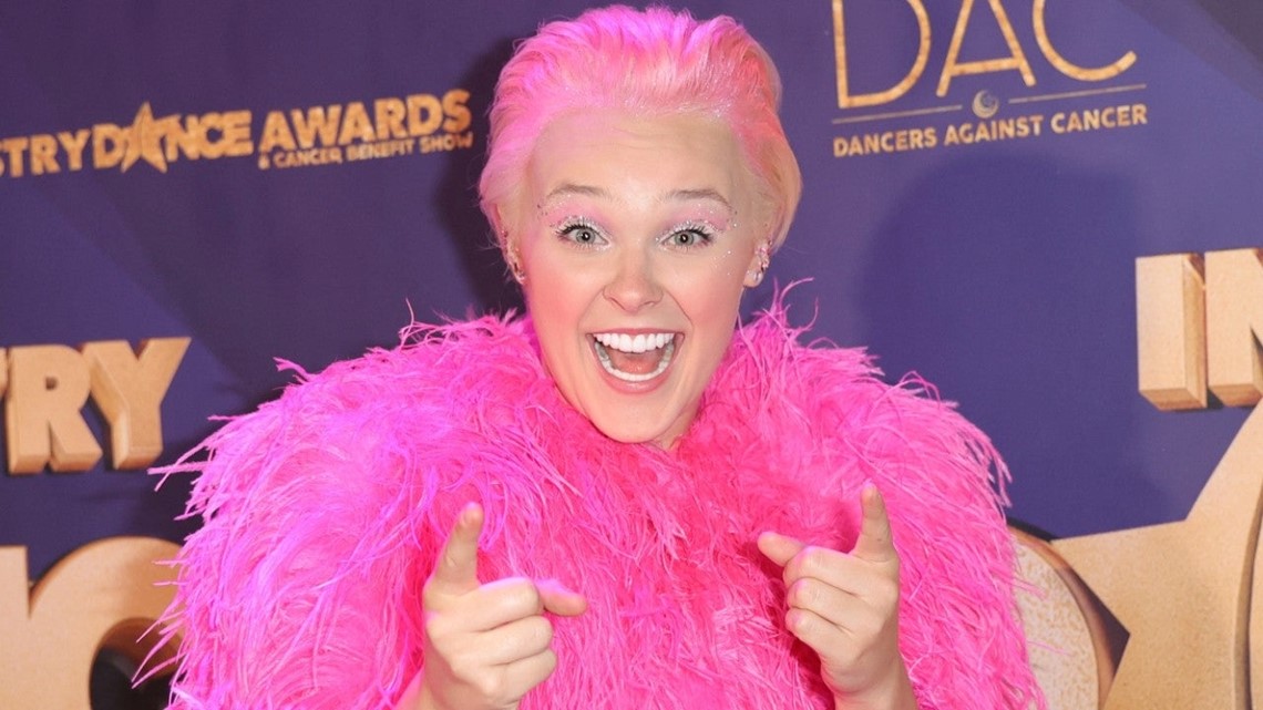 JoJo Siwa Is a Dead Ringer for Draco Malfoy in Epic Halloween ...