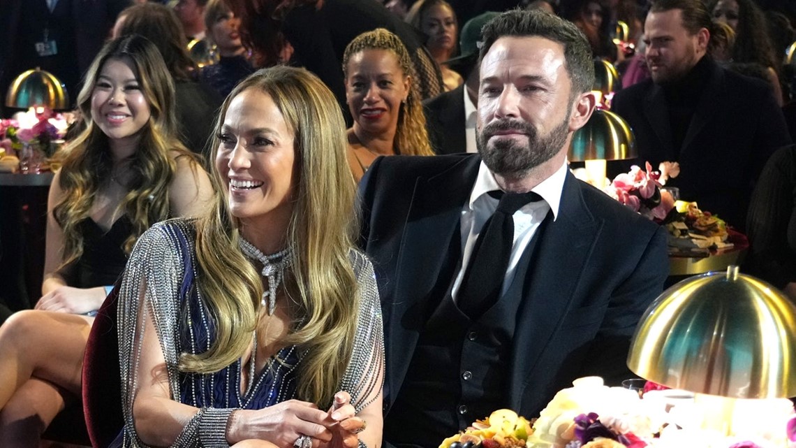 Jennifer Lopez Jokes About Ben Affleck's 'Happy Face' Following His ...