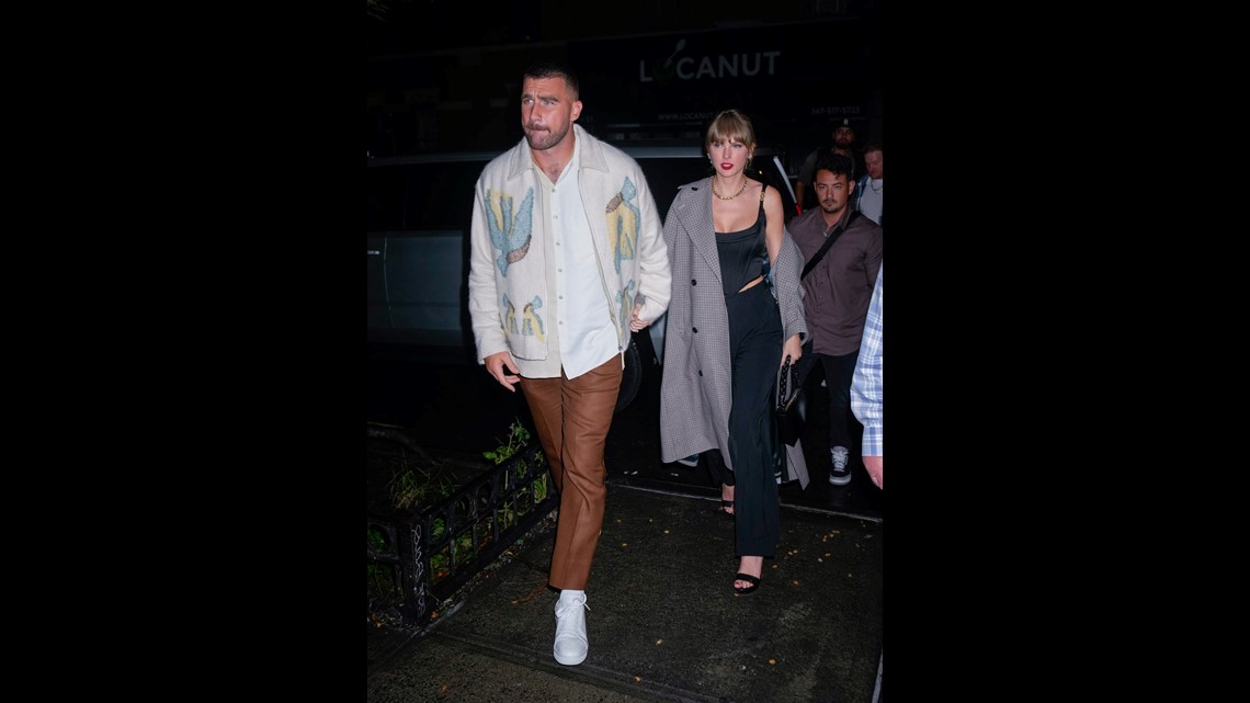 Erin Andrews Shares Intel on What NFL WAGs Think of Taylor Swift’s Romance With Travis Kelce ...