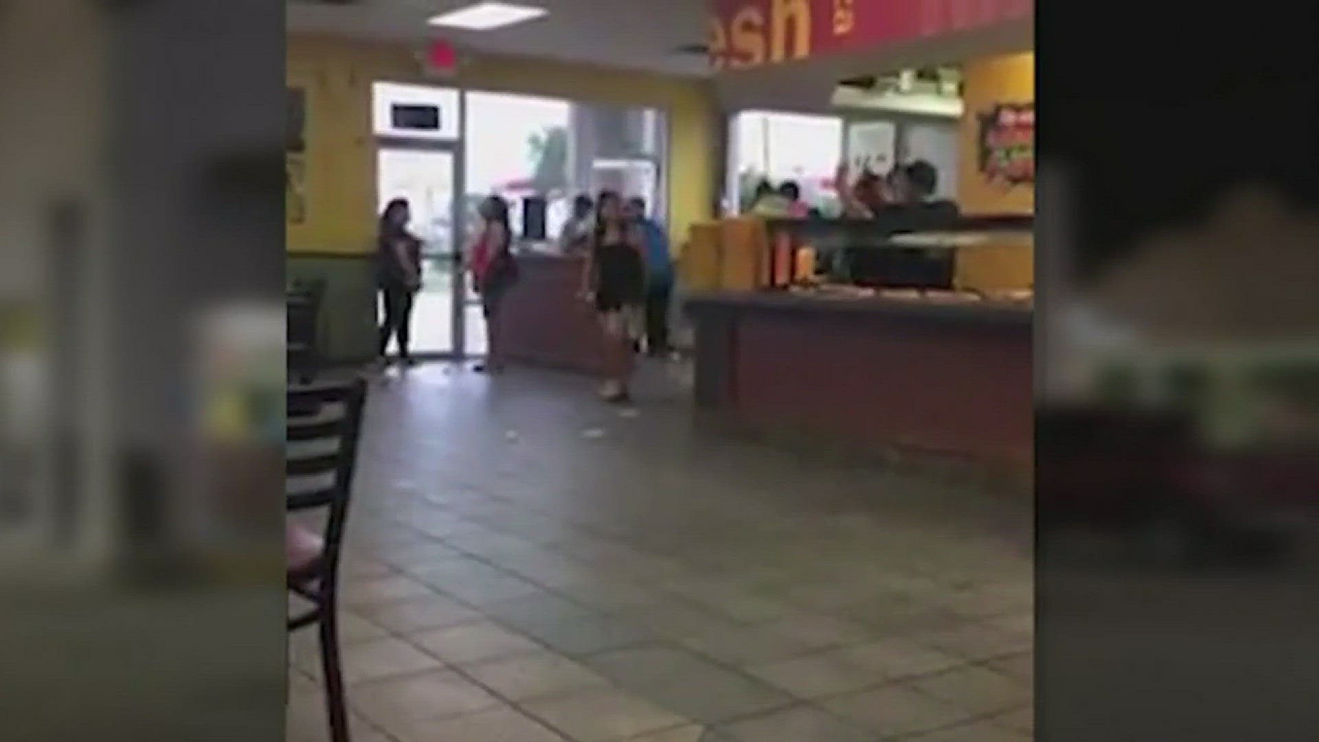 Angry customer throws dishes at employees in Texas pizza shop | wusa9.com