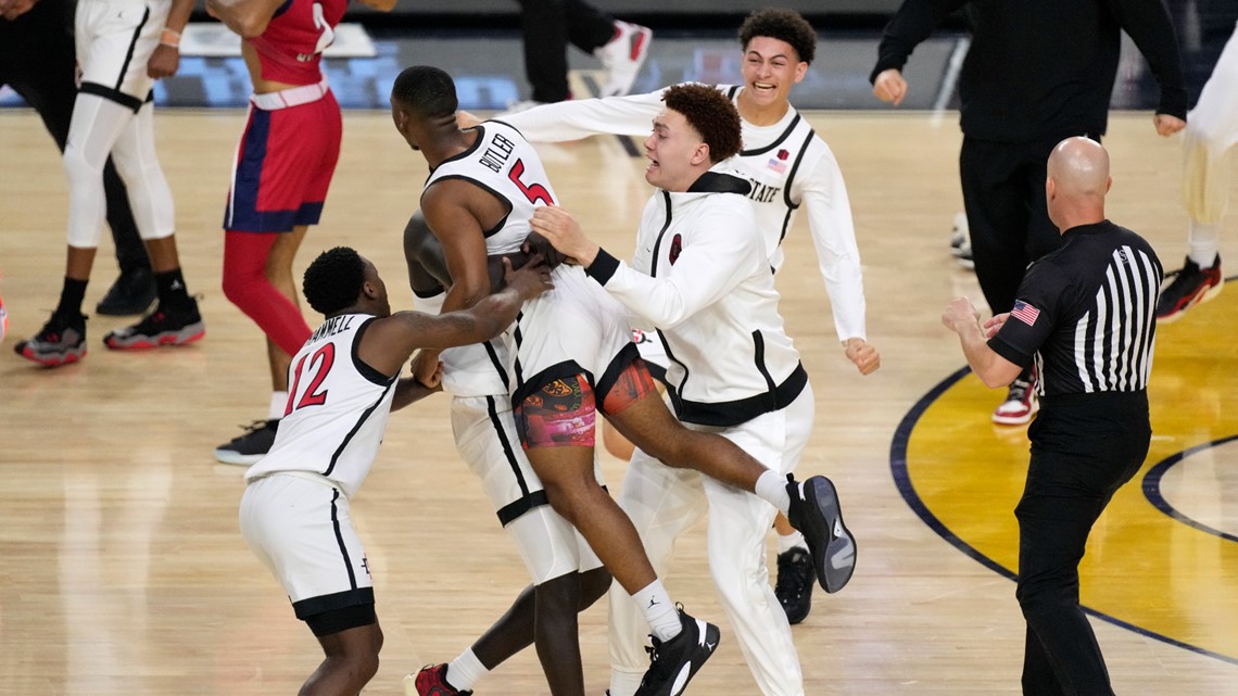 Butler's buzzer-beater sends San Diego State to title game | wusa9.com