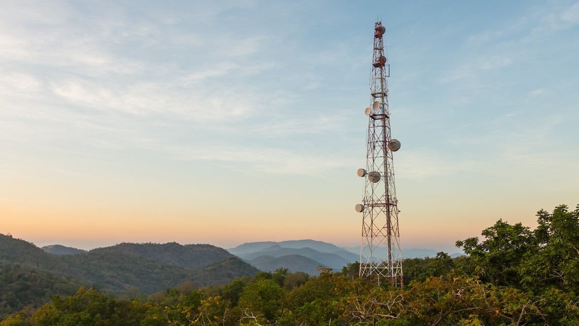 Nationwide cell service outage impacting AT&T, not others | wusa9.com