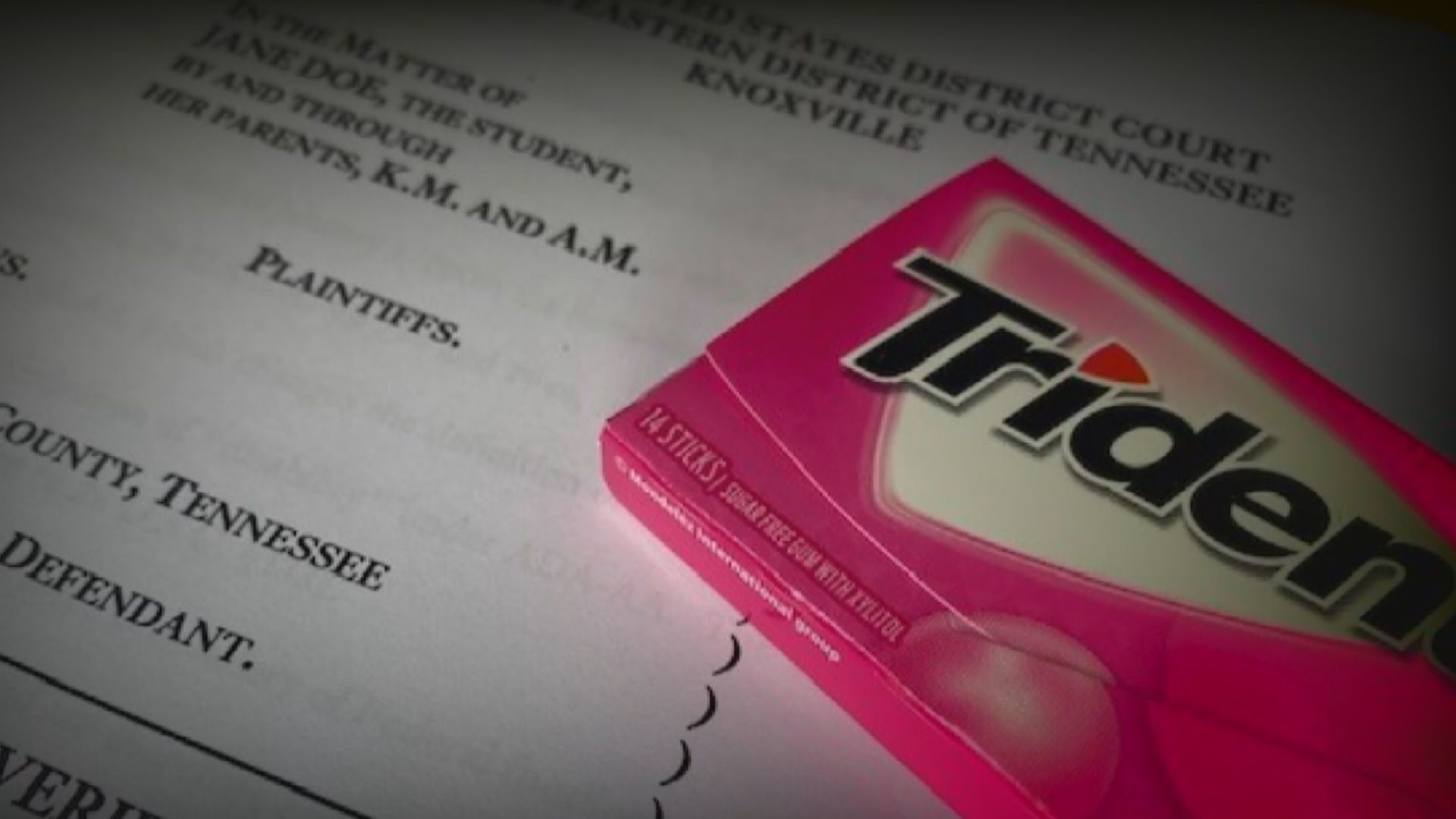 Student files federal lawsuit against Knox County for gum chewing ...