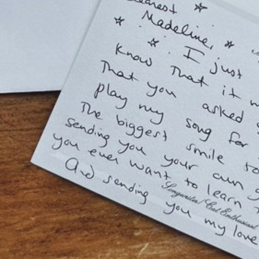 'I started screaming': Ohio girl's viral paper airplane note to ...