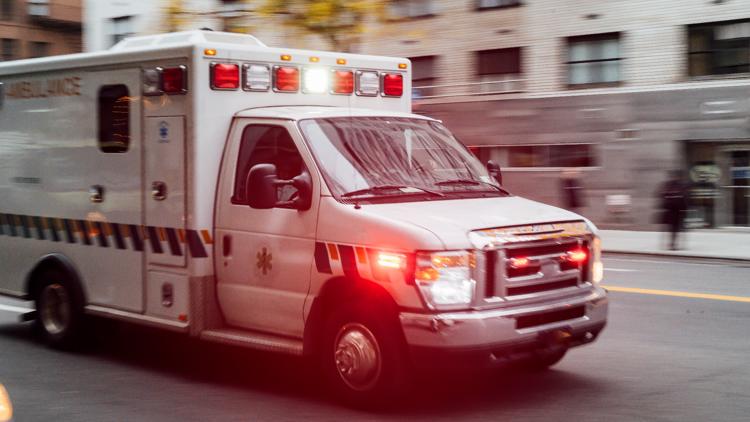 What is a CRJ 700 jet? Plane crashes into helicopter, crashes into ...