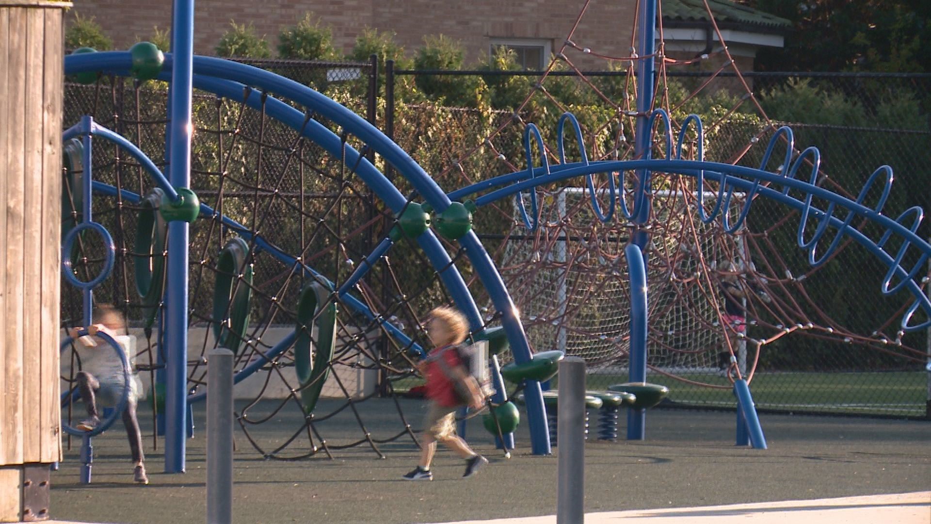 Toxic lead levels reported at dozens of DC playgrounds | wusa9.com