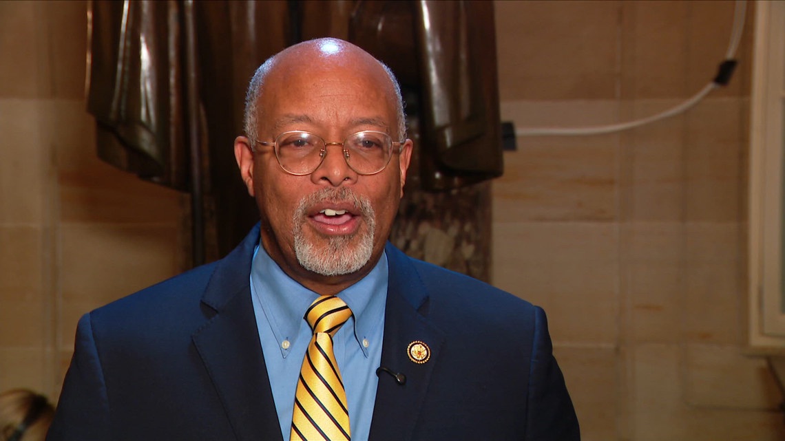 Rushern Baker joins crowded Democratic field to replace Steny Hoyer in ...