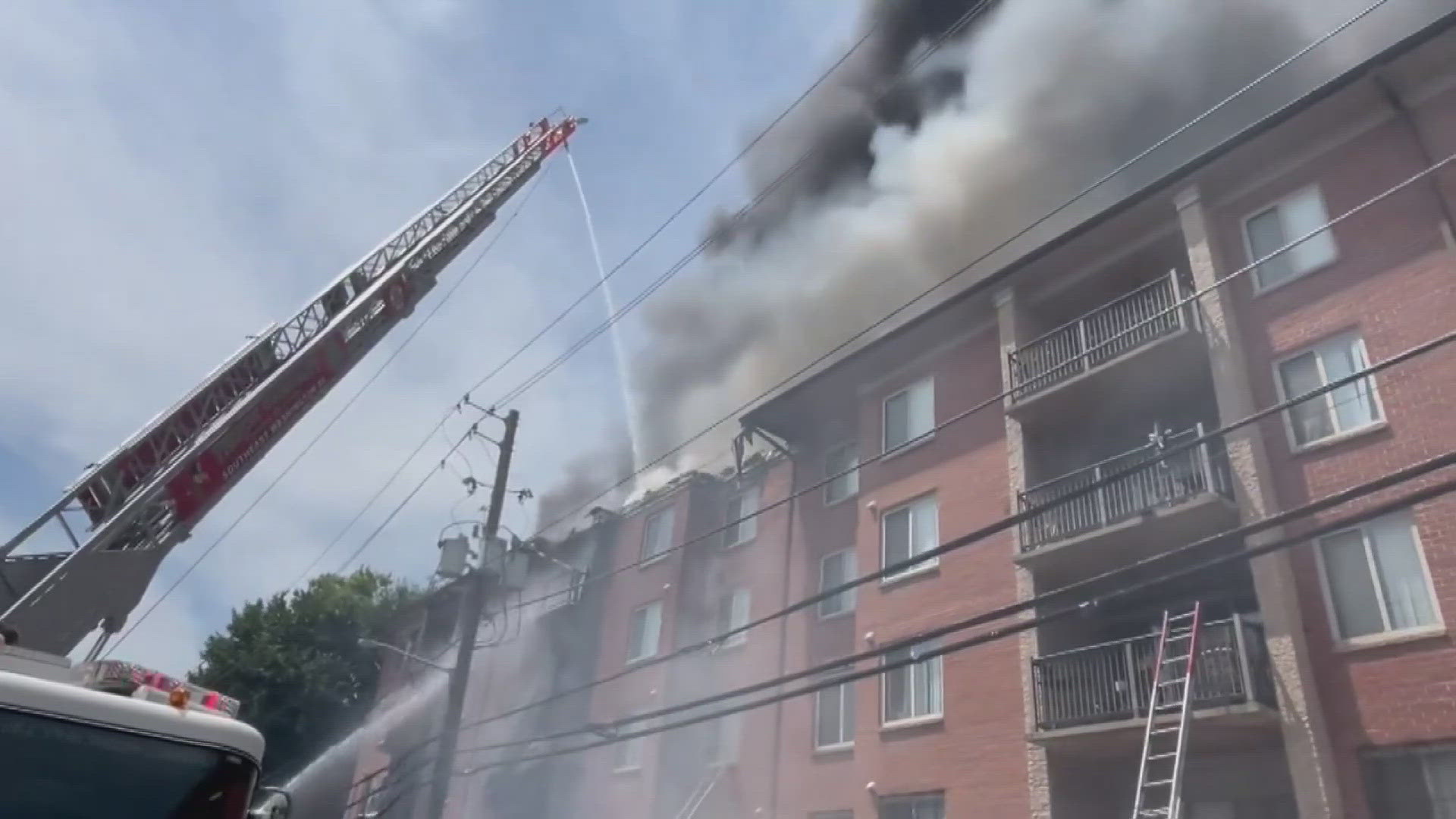 At least 30 Southeast DC families displaced after large apartment fire ...