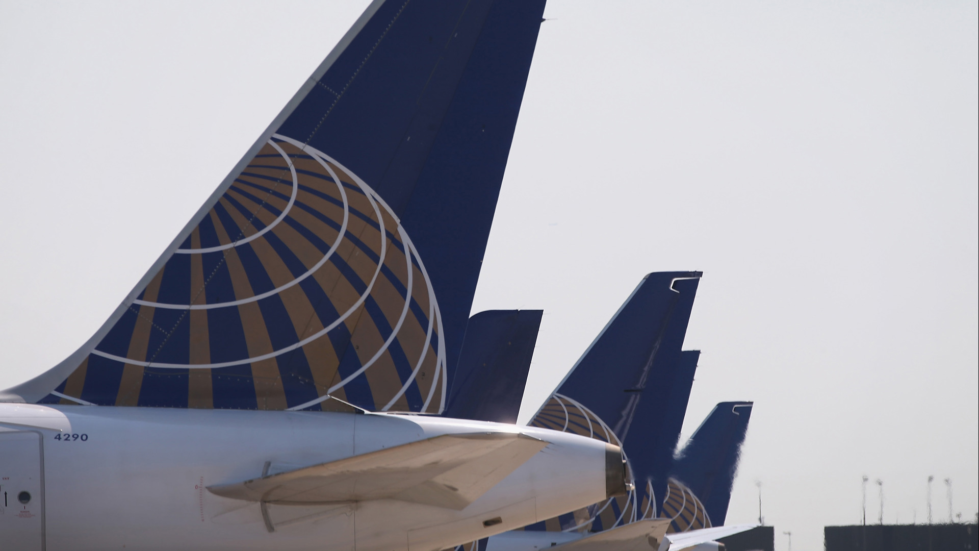 United flight passenger attacked while sleeping | wusa9.com
