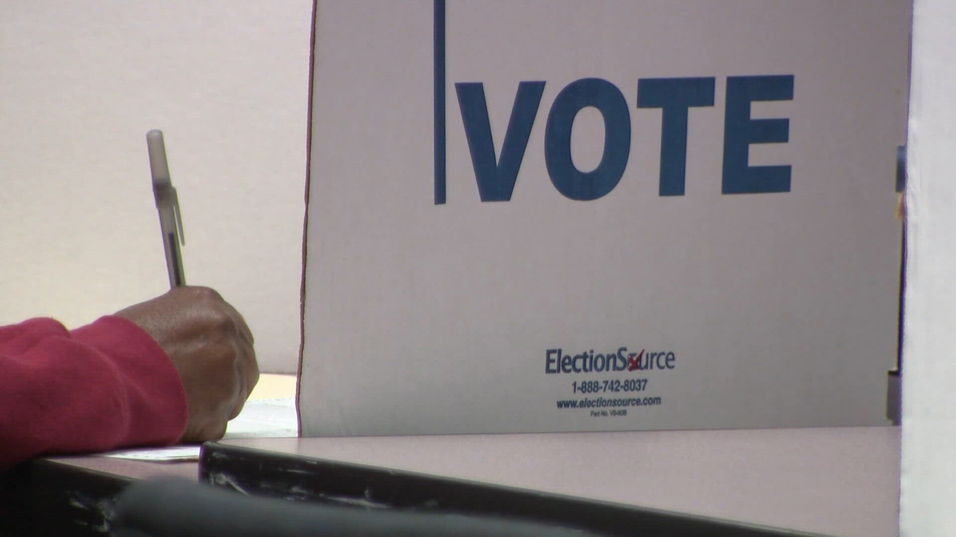 Early voting grows in Virginia as redistricting referendum nears ...