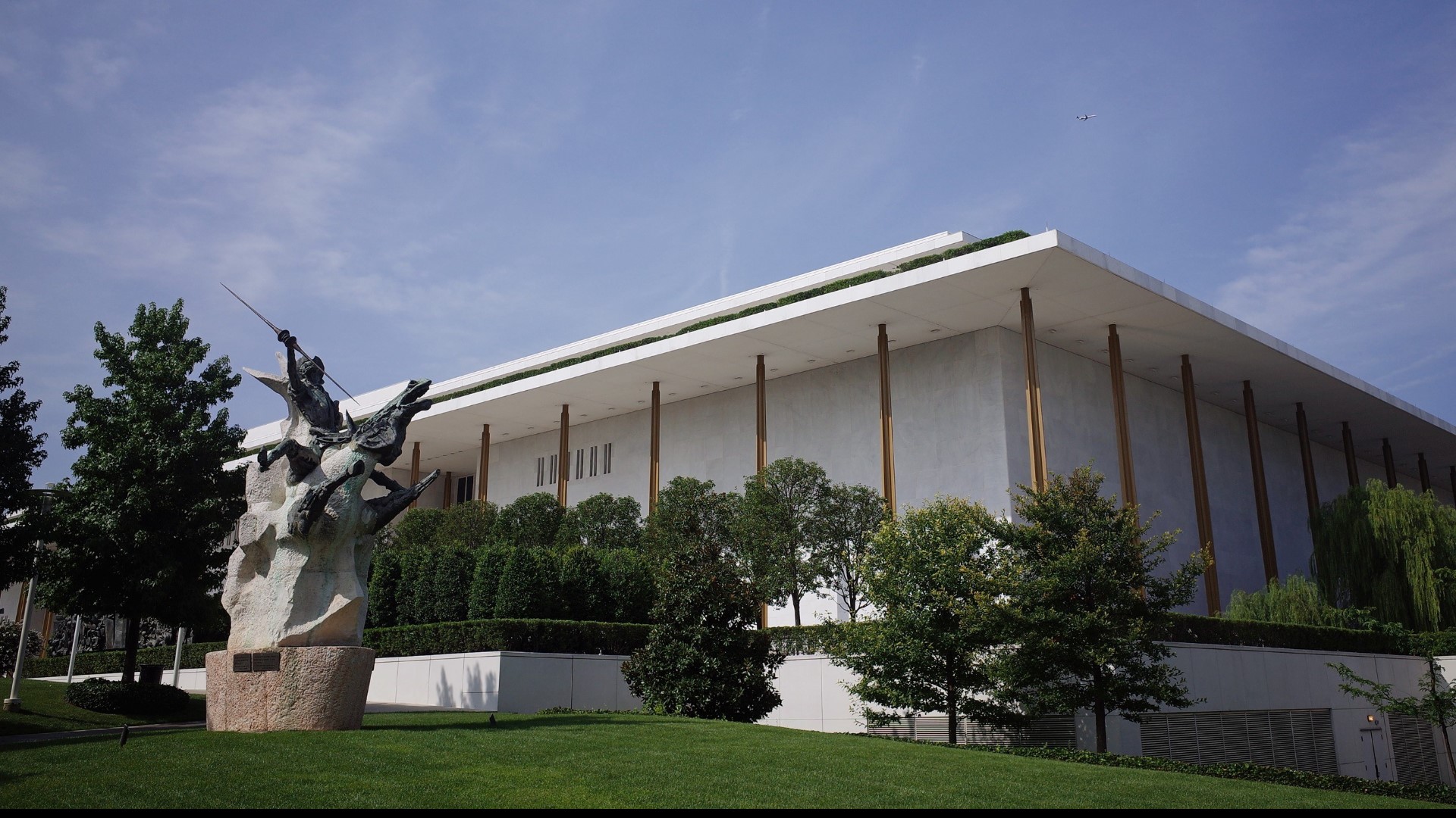 Where to to see the blue supermoon in DC, Virginia | wusa9.com