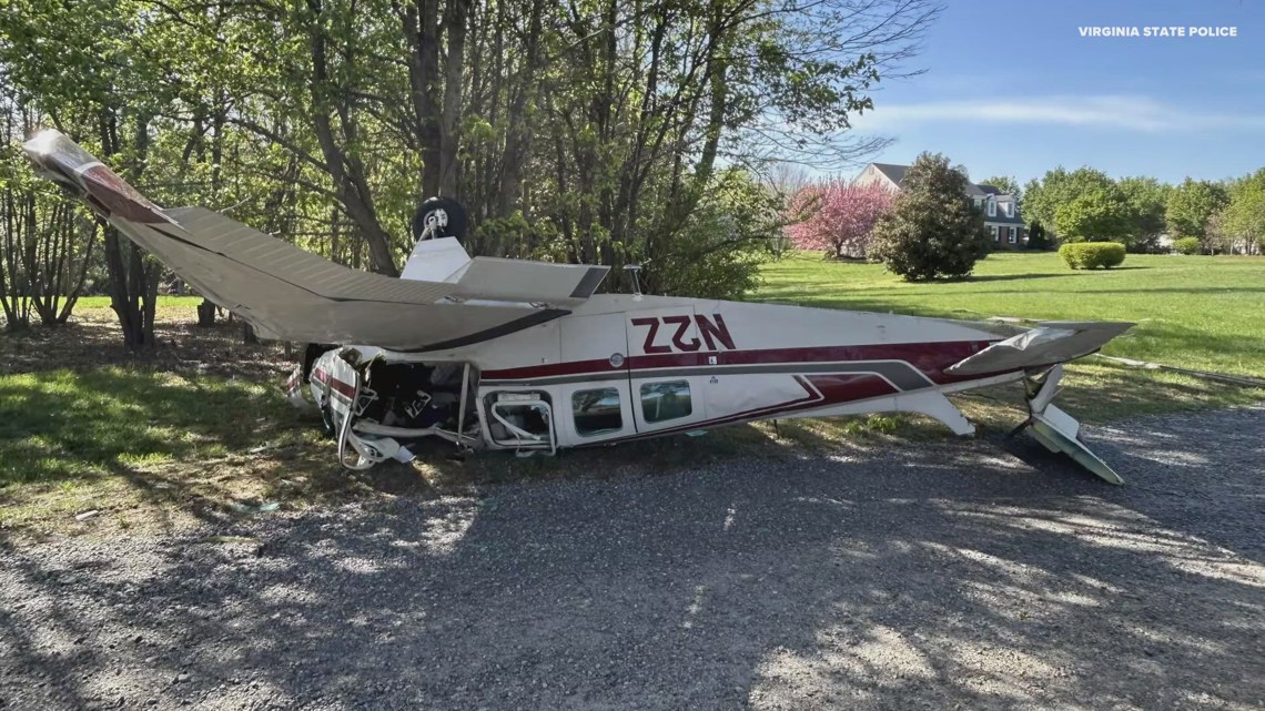 2 in the hospital after a small plane crashed into trees | wusa9.com