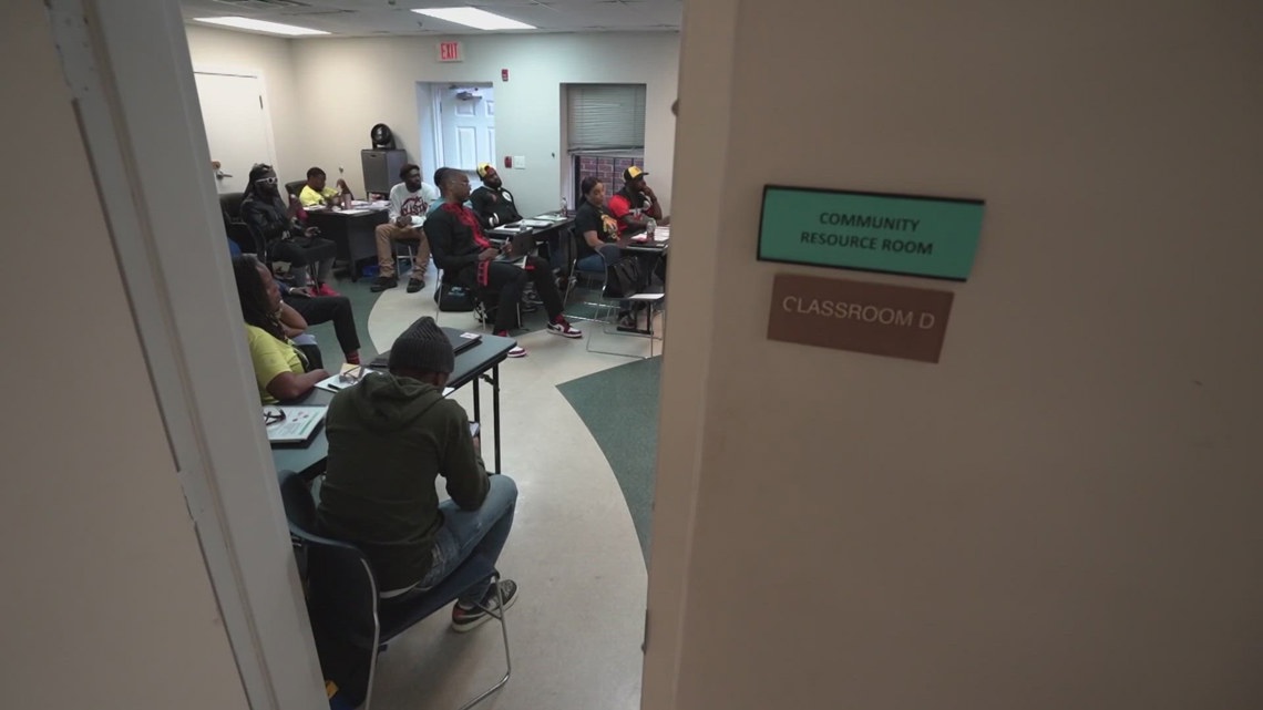 DC violence interrupters fear impacts of federal takeover | wusa9.com