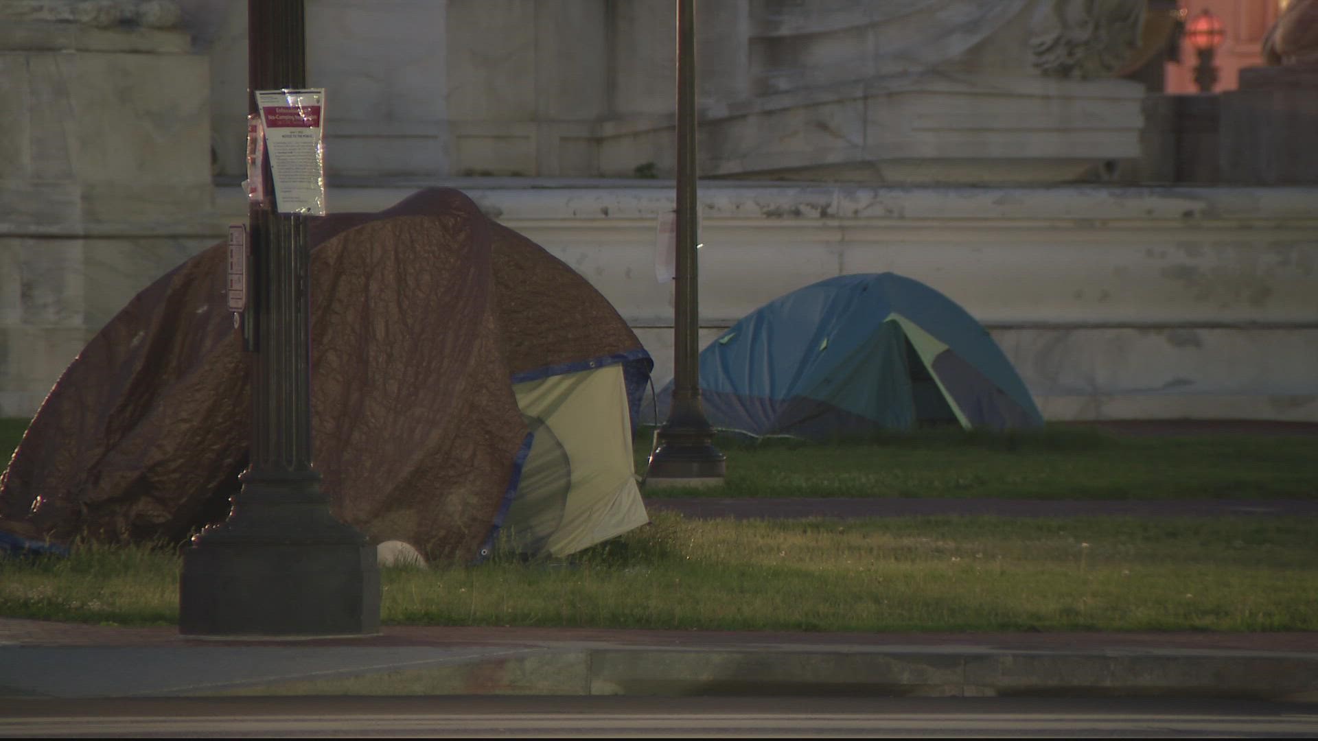 Dozens of homeless forced to leave DC's union station tent encampment ...
