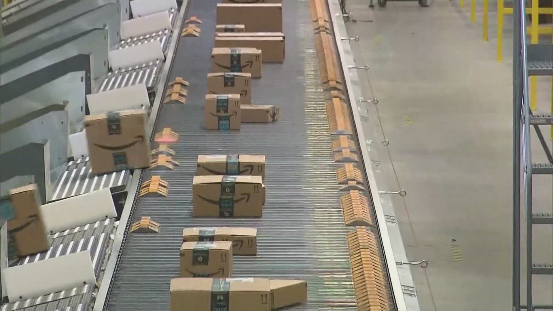 Amazon tariffs cost display: Reported plan condemned by White House as ...