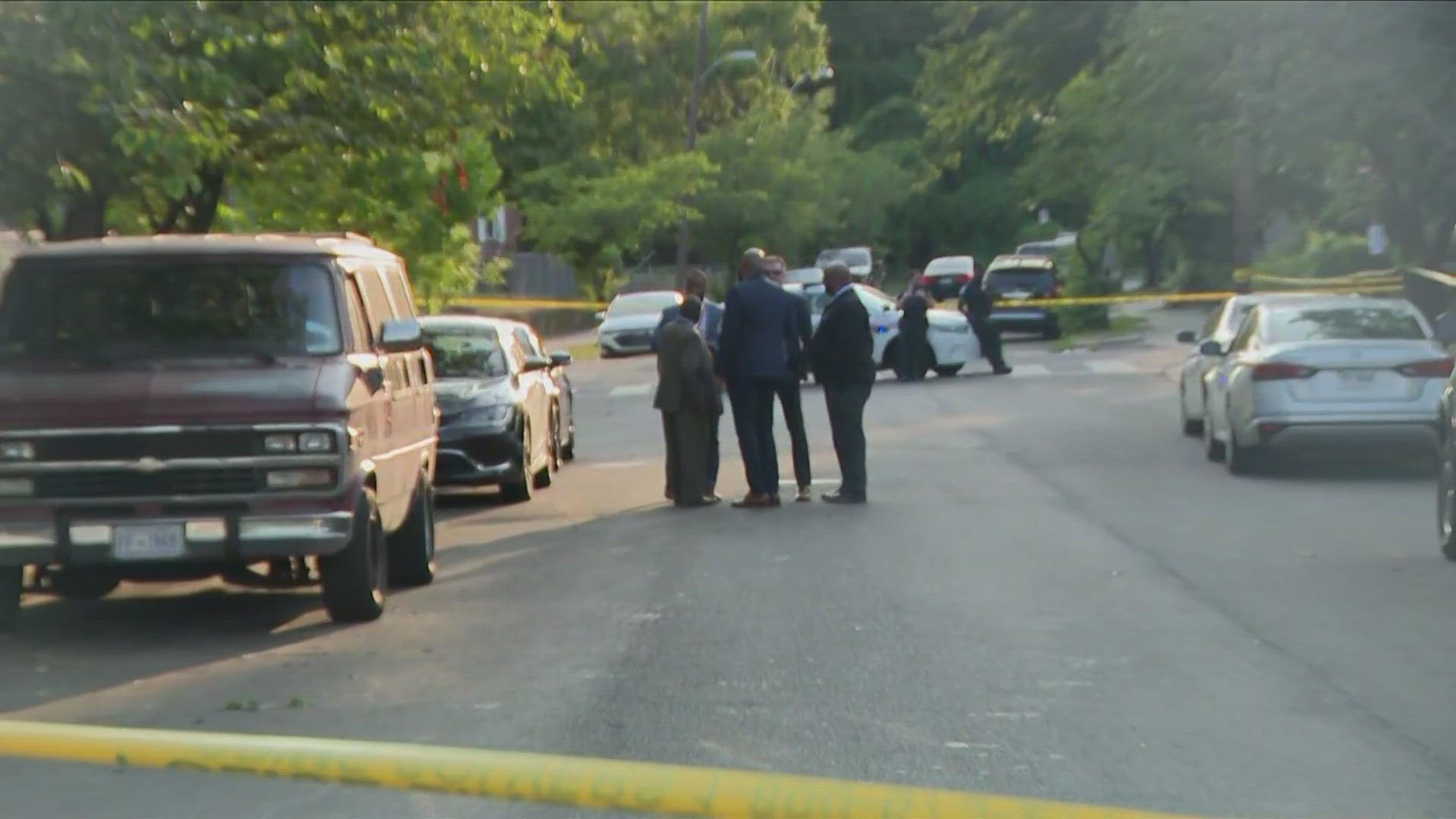 Dc Police Investigate Triple Shooting In Southwest