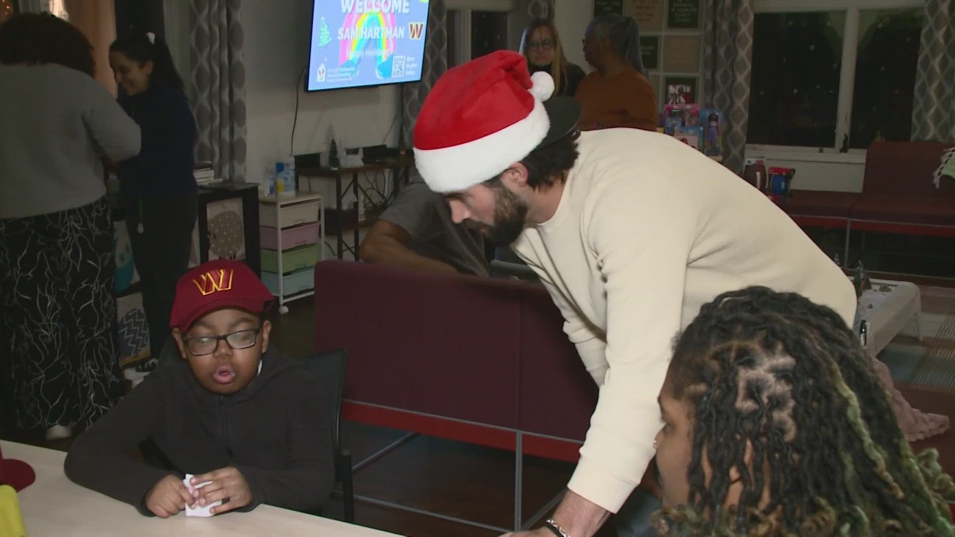 Commanders backup quarterback visits Ronald McDonald House | wusa9.com