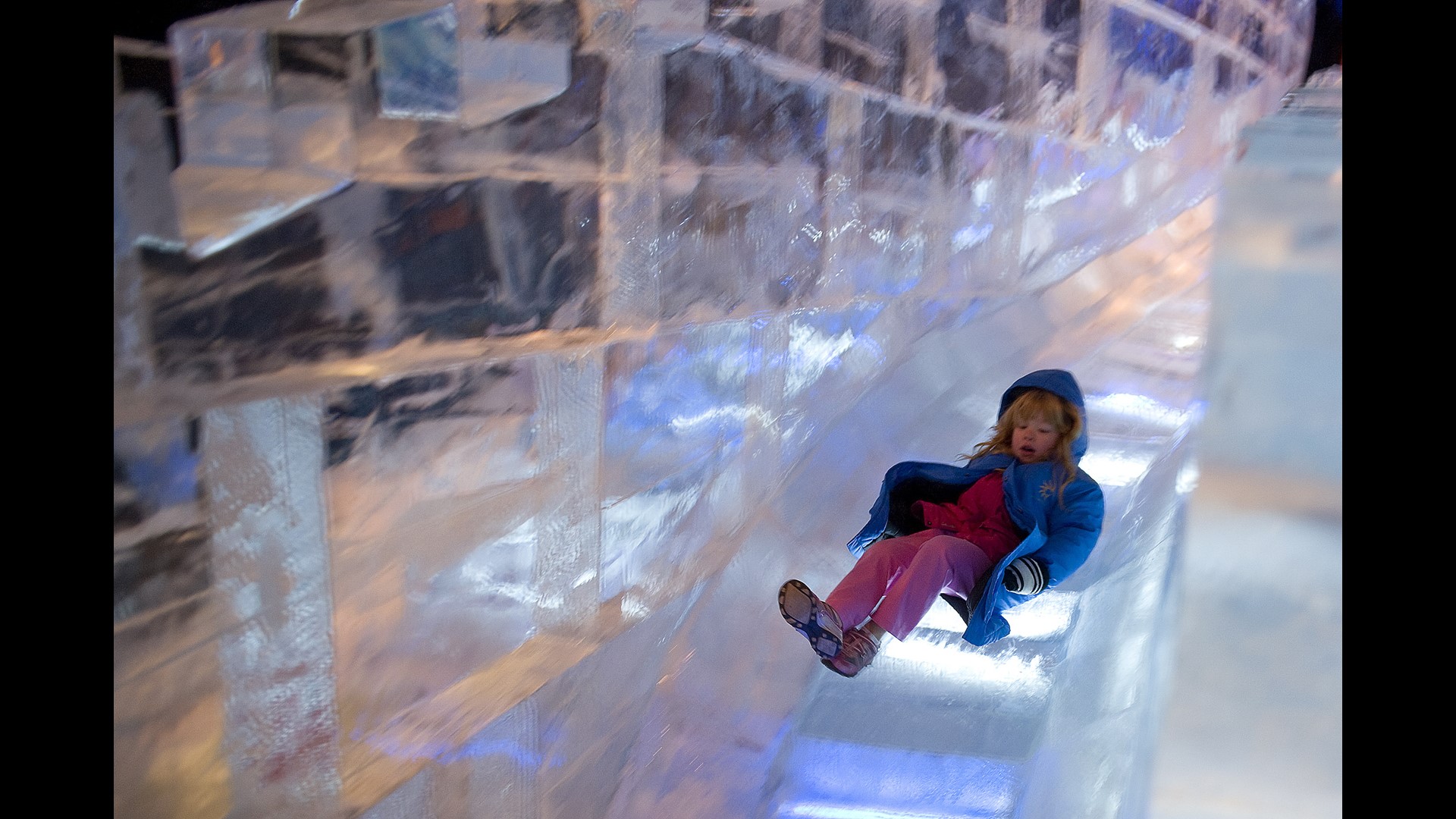 ICE at Gaylord National Harbor is open | wusa9.com