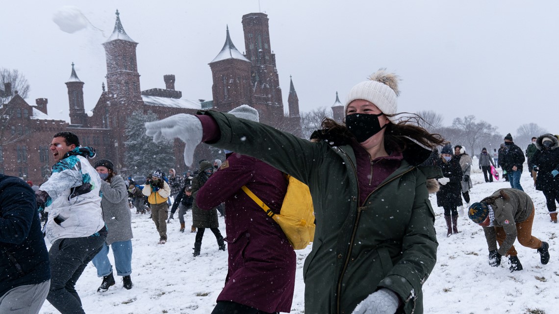 US Capitol grounds closed, D.C. neighbors make most of 2021 snow ...