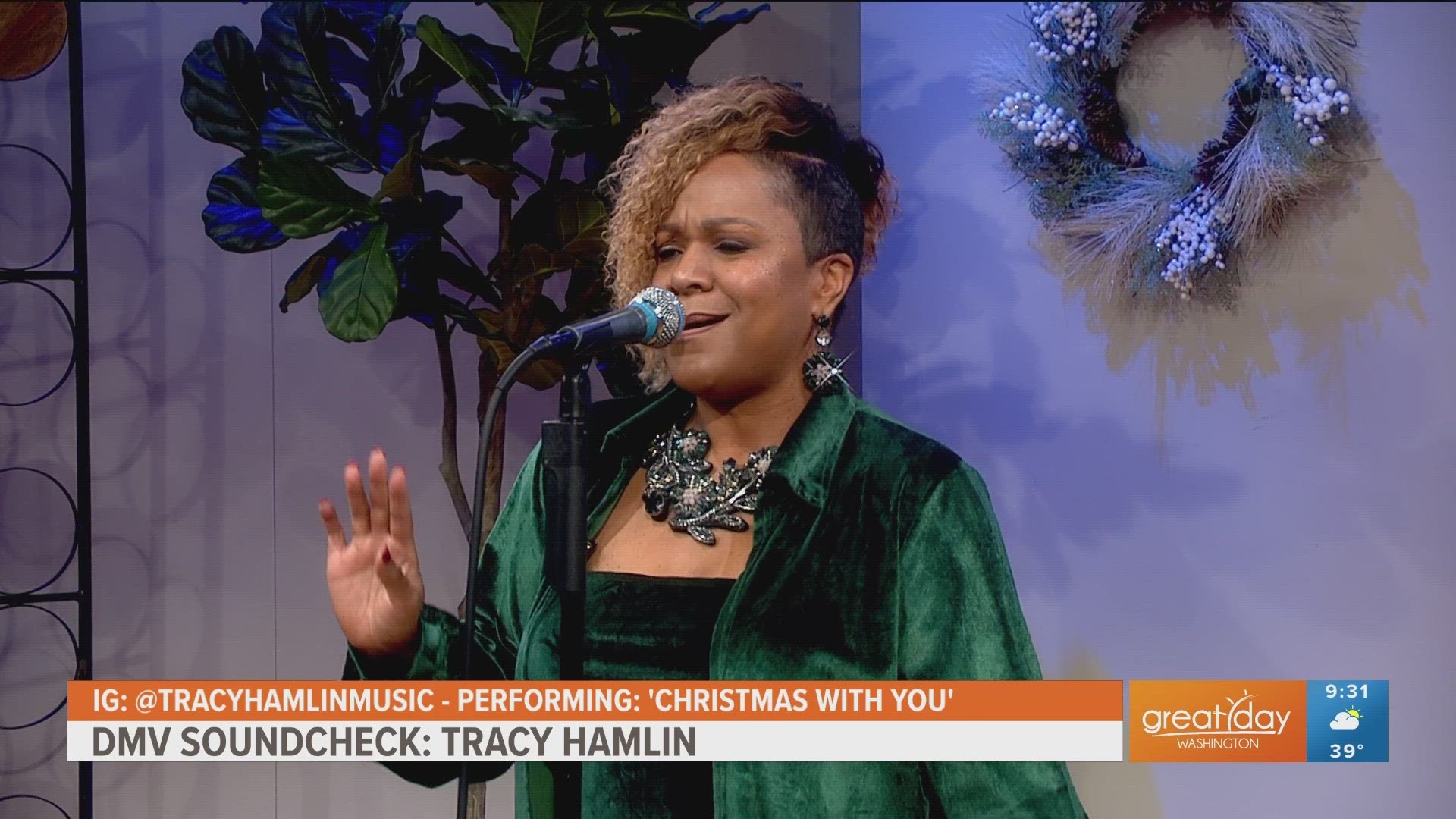 Tracy Hamlin performs her holiday song "Christmas with You" | wusa9.com