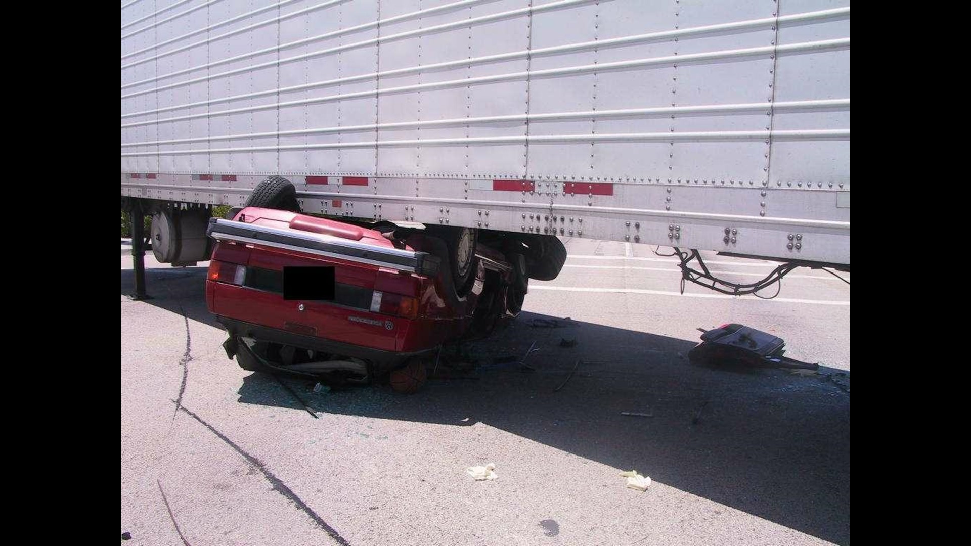 PHOTOS: Side underride crashes with tractor trailer trucks | wusa9.com