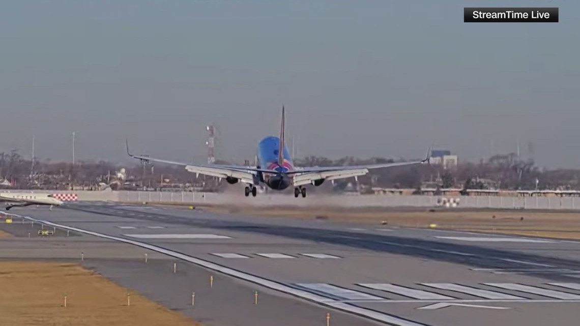 Aborted plane landings at DCA, Chicago Midway | wusa9.com