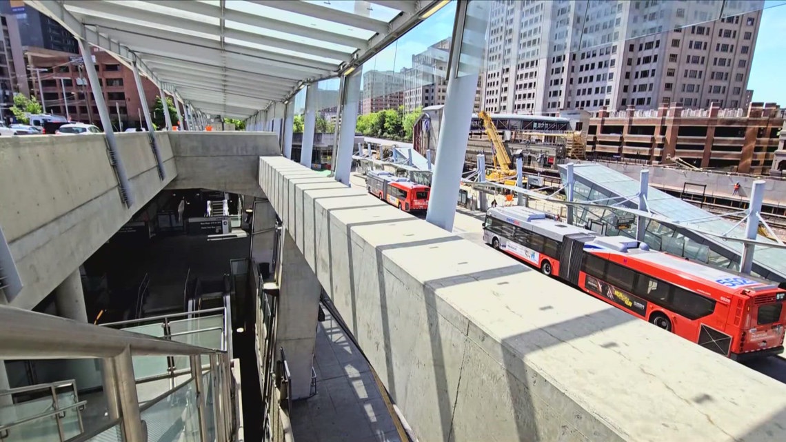 Metro riders face first weekday commute of summer closure | wusa9.com