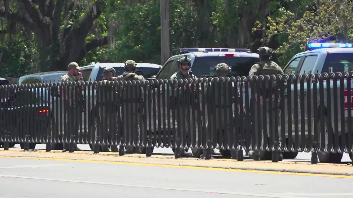 2 dead, 5 hospitalized after active shooter on FSU campus; 1 suspect in ...
