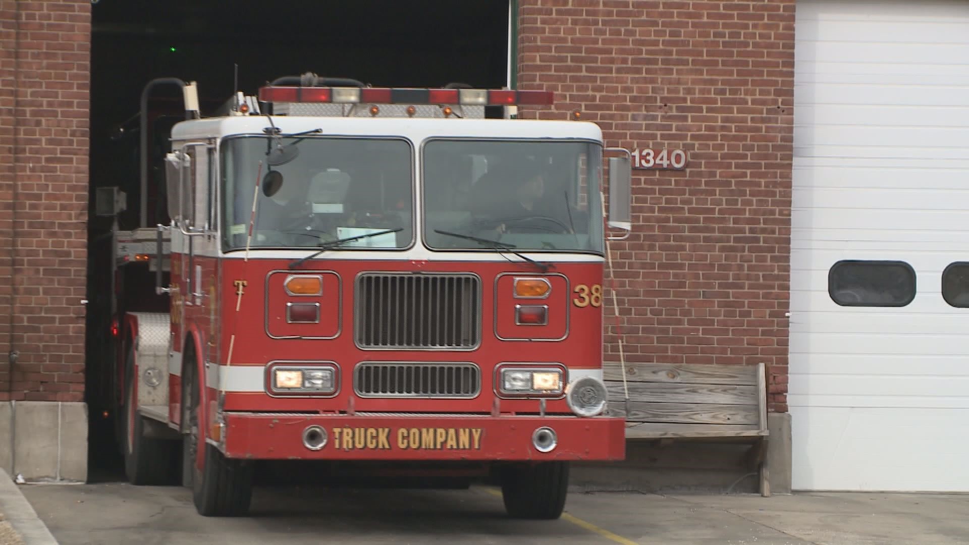 Taco Bell customer goes on destructive rampage | wusa9.com