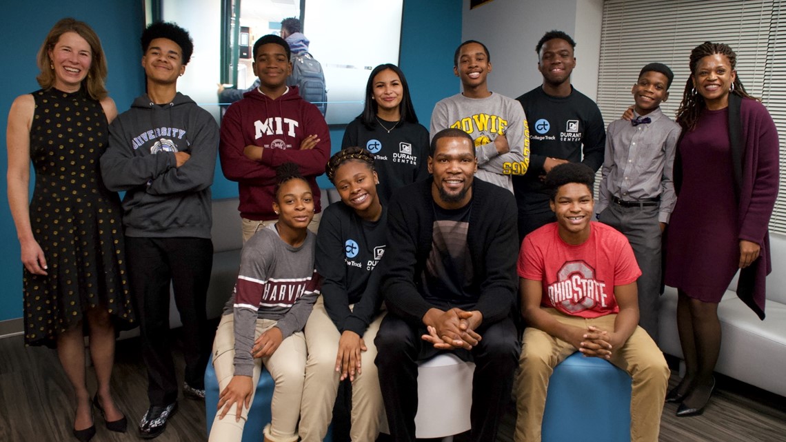 Warriors' Kevin Durant keeps busy during DC trip | wusa9.com