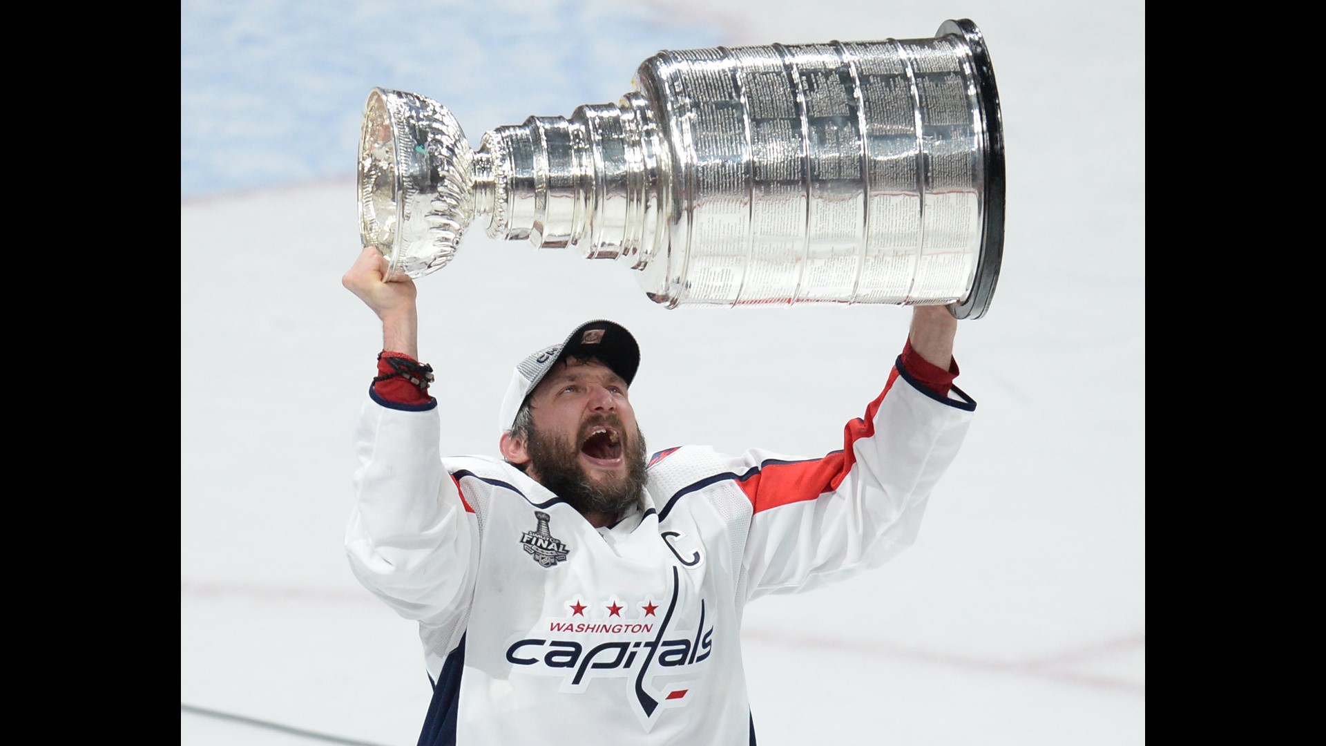 PHOTOS: Capitals celebrate their historic Stanley Cup win | wusa9.com