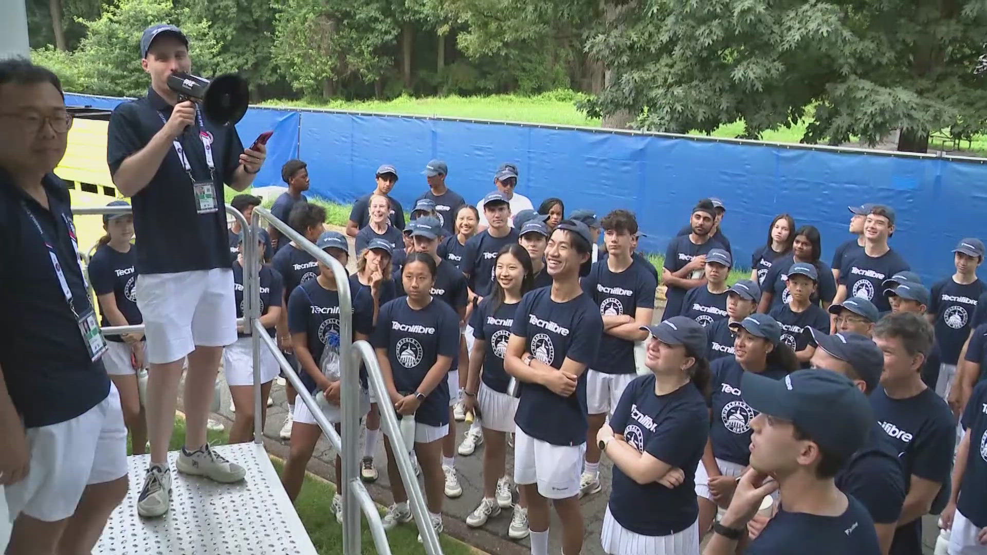Young volunteers find inspiration at Mubadala Citi DC Open | wusa9.com