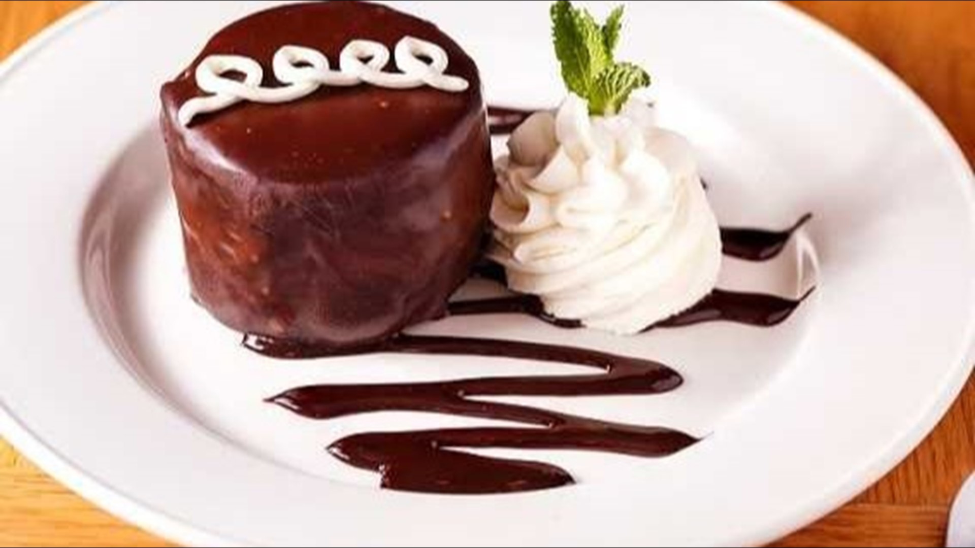 'Baconator' Burger and B-Cup Recipes from Plan B | wusa9.com