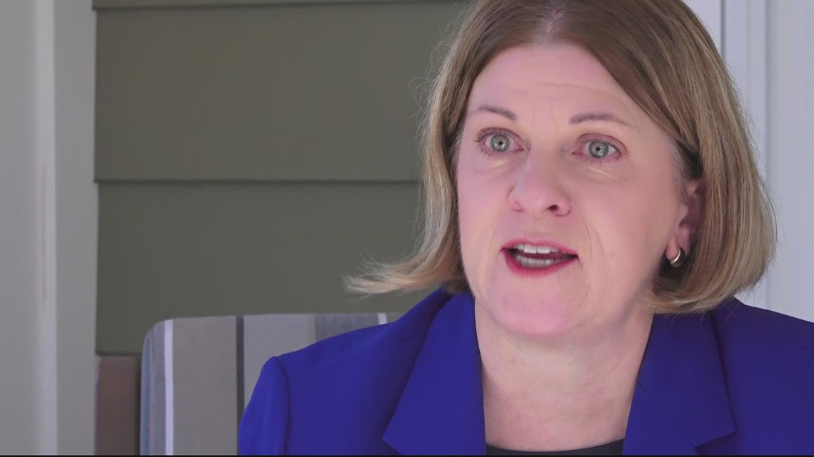 'The chair I'm sitting in is broken' | First woman mayor of Fairfax ...