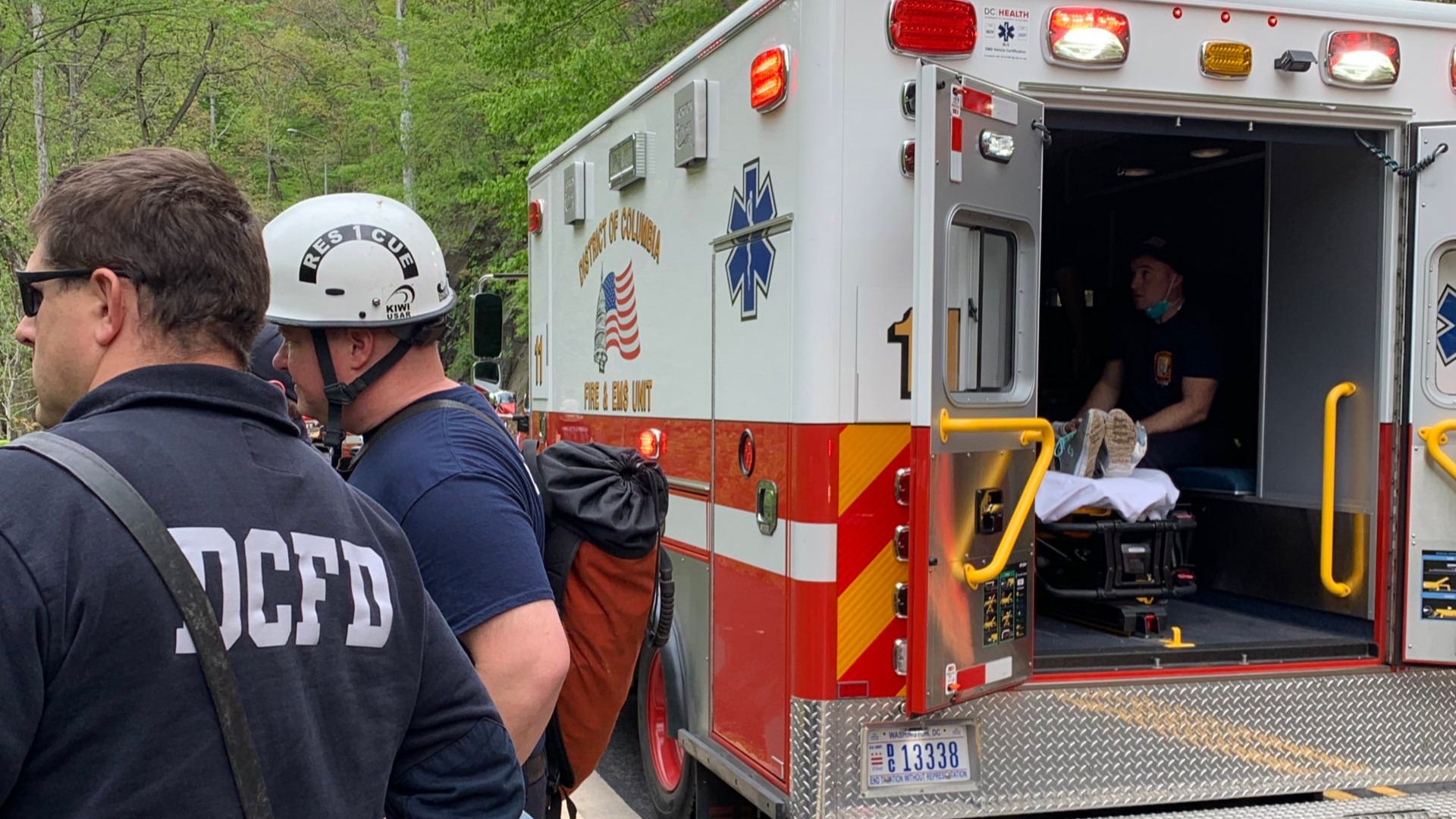 DC Fire & EMS rescue trapped woman from woods in Northwest DC | wusa9.com